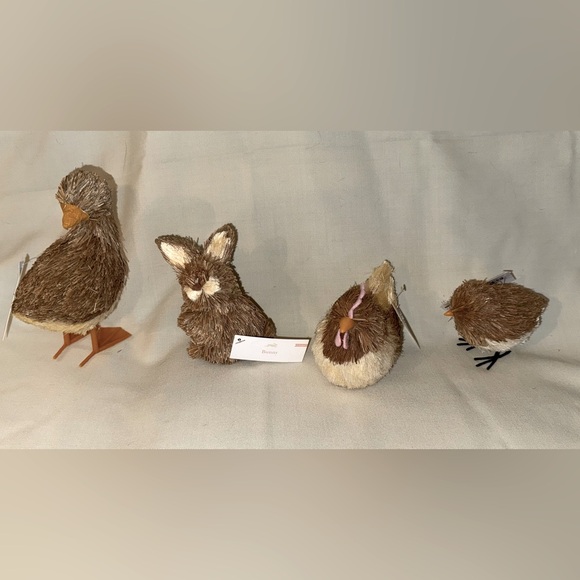 Accents | Charming Straw Animal Figurine Decor Set | Poshmark